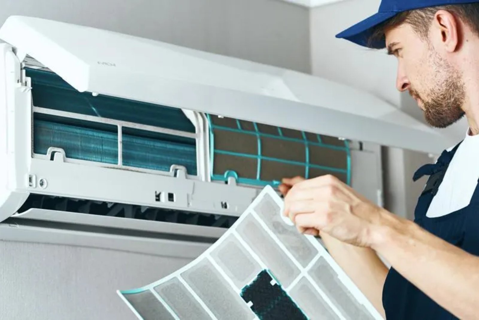 The Role of Refrigerant Levels in AC Performance